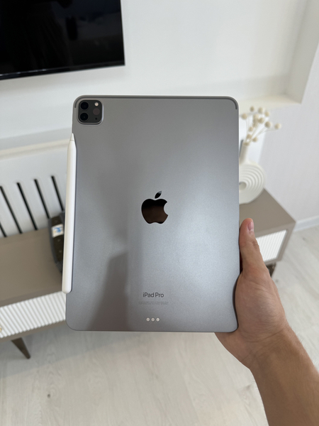 iPad Pro 11 / M2 / 512/WIFI LL/A + Pencil 2 почти новый !