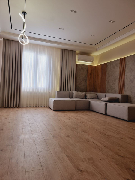 Срочная цена ! Жк Yngi Darhan 3/5/7. 96м² шикарная квартира