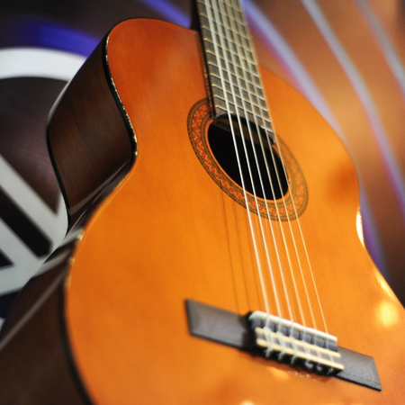Самая популярная классическая гитара в мире YAMAHA C40/02