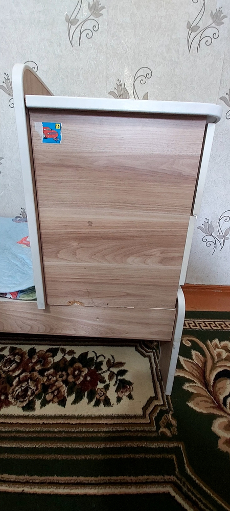 Продается детская кроватка,в среднем состоянии,но вполне рабочая!