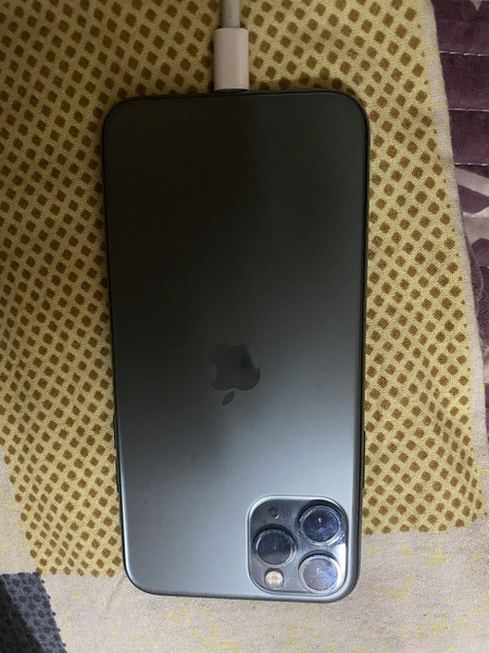 Iphone 11 pro sotiladi
