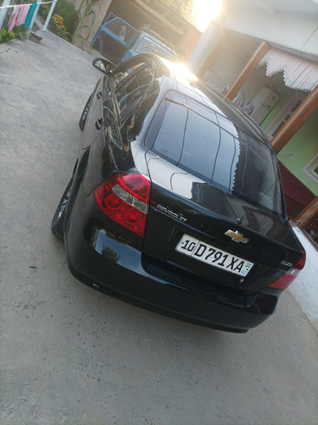 Nexya 3 sotladi .