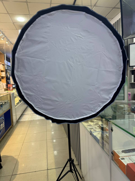 Softbox + 2.80 sm shtativ va 100 wat