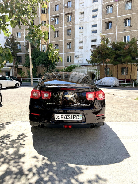 Malibu 1 , 3 позиция фул срочно сотилади