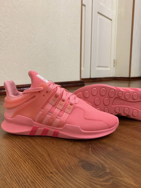 Adidas женские кроссовки