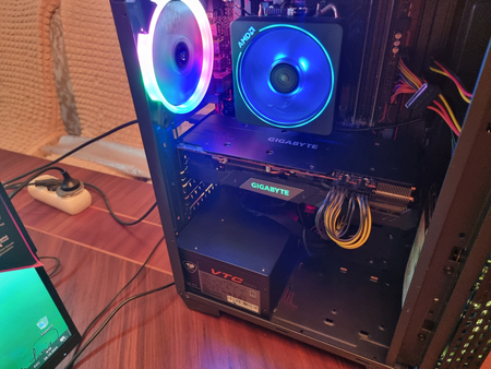 Komplekt kompyuter Ryzen 7 3700x/rx 5700 xt gigabyte