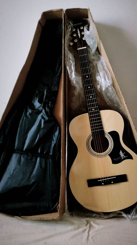 Taza gitaralar satiladi 38 razmer