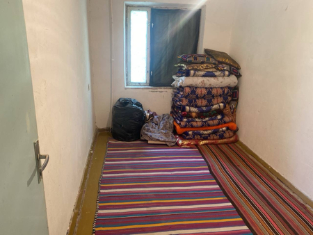 Ugil bollar uchun kvartira sherikchilikka olamiz oydin bozorcha yonida