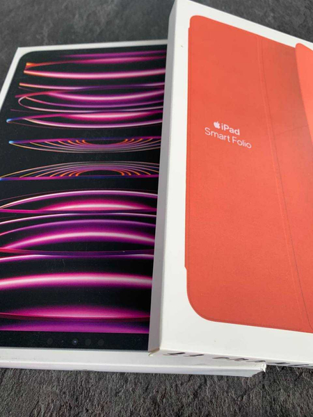 iPad Pro M2 11inch 128GB + Apple Pencil + Keyboard + Type-C Splitter