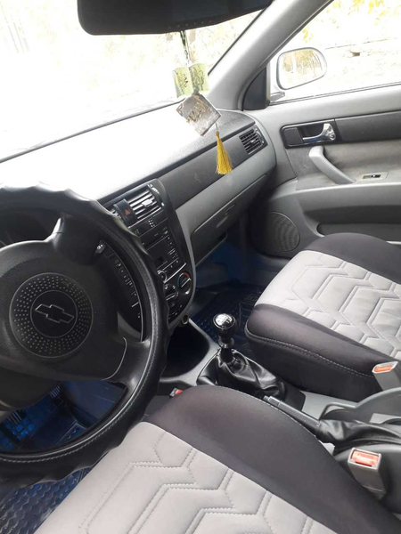 LACETTI Sotiladi