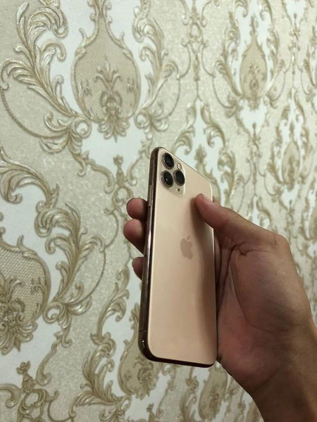 Iphone yomks74  pamyati 64
