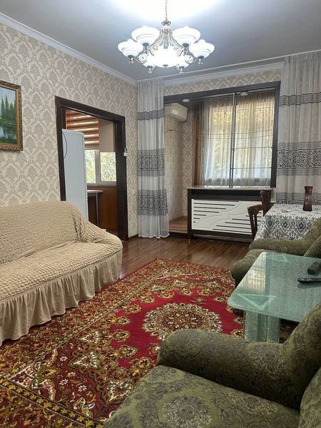 м.ЯЛАНГАЧ(Базарчик)! Риэлтор! Срочно!