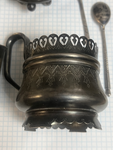 Серебро более ста лет . Полстаканник