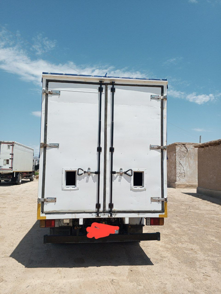 Isuzu NQR sotiladi