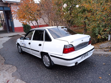 Nexia1 sotiladi, moshina udar.