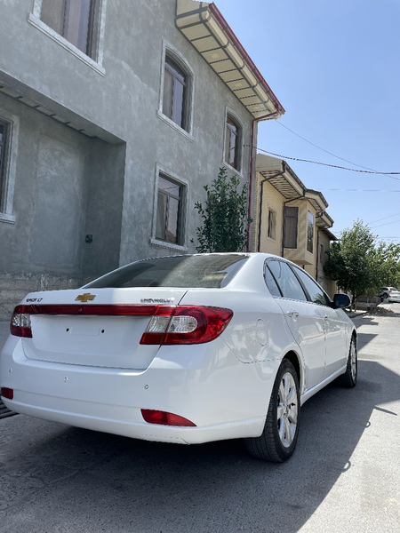 Эпика 2.5 Автомат каробка фулл позиция