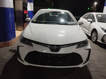 Tayota Carolla yangi 2024