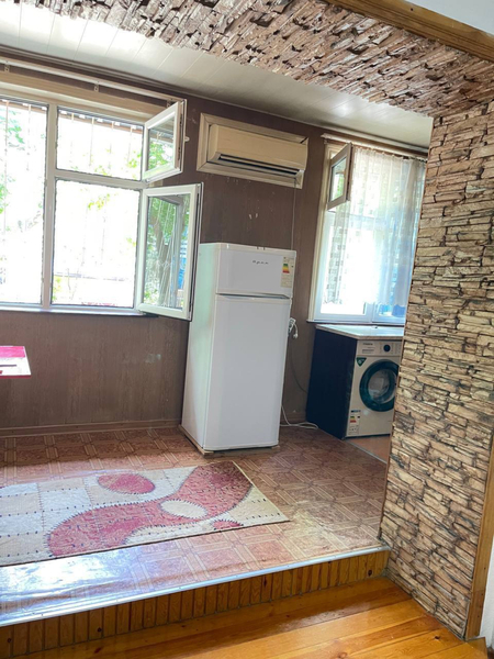 Продается 2/1/5 Балкон2*6 50кв.м Яккасарай