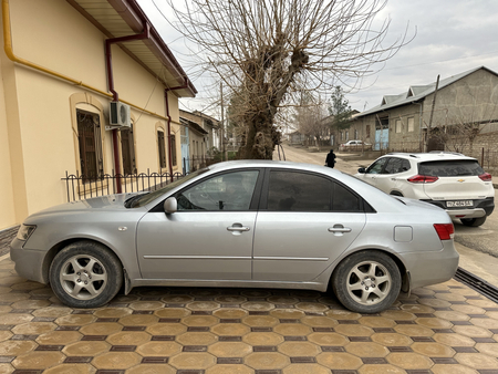 Продается машина Sonata.