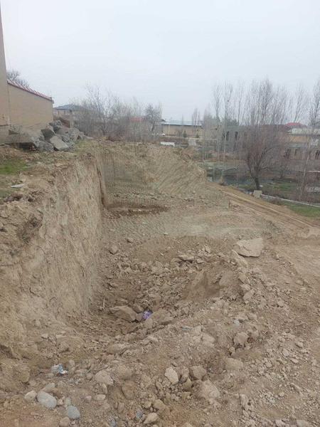 Konigil hududida zudlik bilan yer  sotiladi!