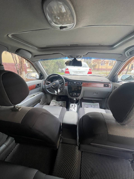 Lacetti белая 2010 год