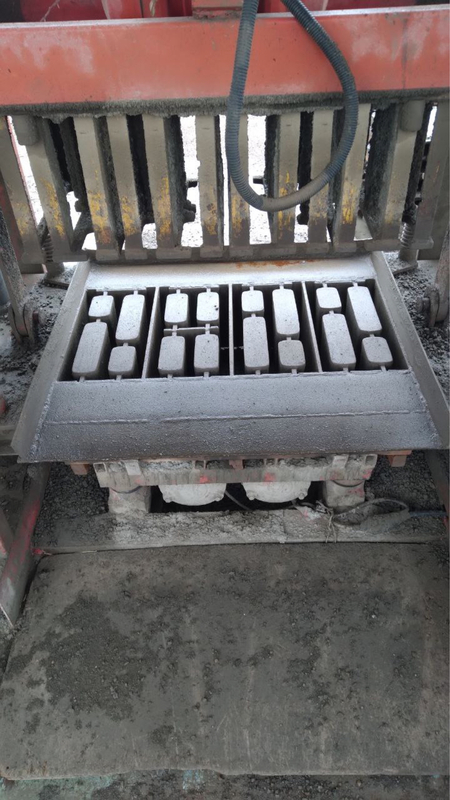 Beton blok ishlab chiqaruvchi stanok