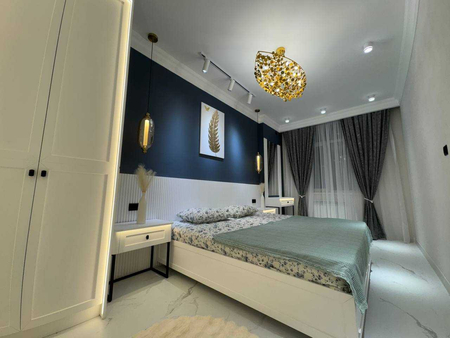 V4511 3/2/9 Паркентский Ор.р: Efendi Restourant 65м2 евро ремонт