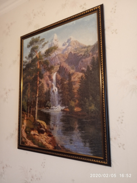 Продам картину вышивка крестиком