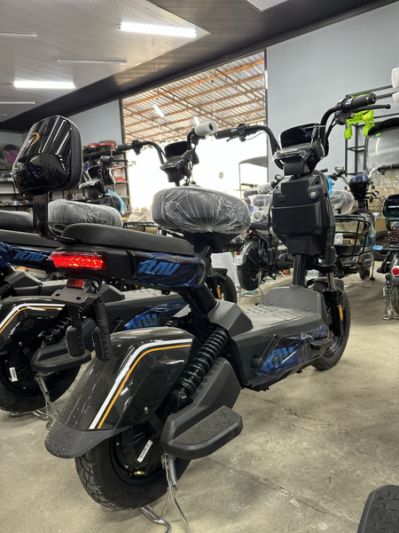 Skuter Tank 360$