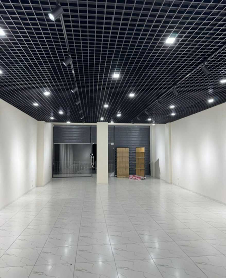 Срочно сдается офисное помещение 152 м² на Юнусабадском районе (J2693)