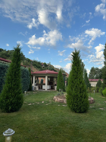 Dacha Ugam boyida Chorvoq Chimgan
