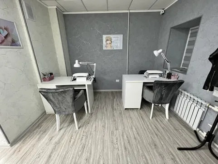 50м² под салон красоты ориентир школа Вундеркинд с мебелью и техникой