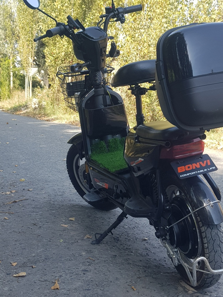 Moped sotiladi holati zor
