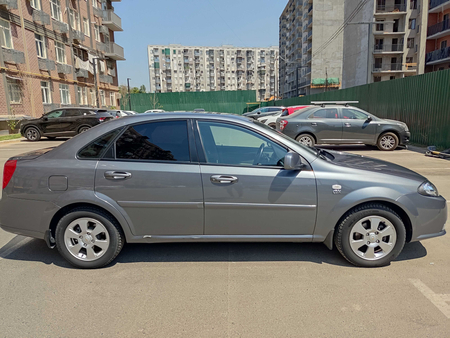 Срочно продаю свой автомобиль Gentra