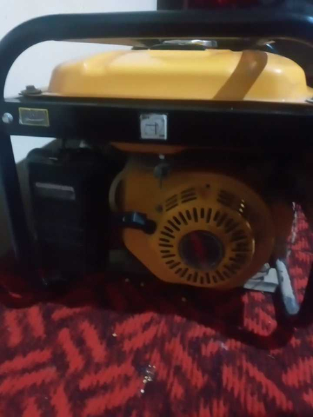 Divijok 3.5 kv xolati yaxshi kup ishlatilmagan usto kurmagan