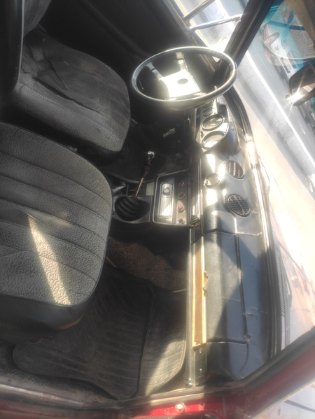 Vaz 2106 sotiladi