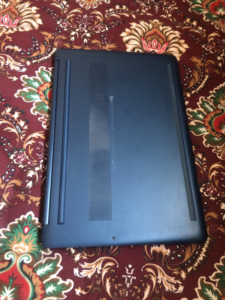HP-laptop 15-ef2126wm sostayaniya zor