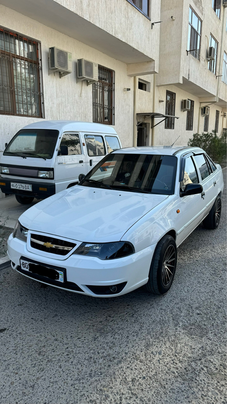 Nexia 2  1.6 legenda sotiladi
