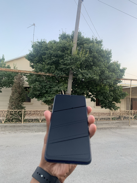 Poco m3 telefoni sotiladi holati ideal