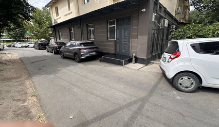 Yunsobotda ofes ijaraga beriladi
