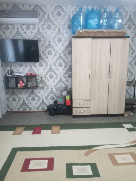 Водник 1/9/9 ремонт бн, уй сотилади.