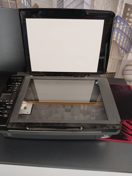 Продам принтер Epson SX420W без катрижей
