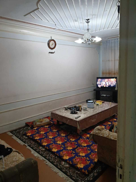 谷 127112 谷 Algaritm 31 kvartalda kvartira sotiladi 3/1/4 70 м²