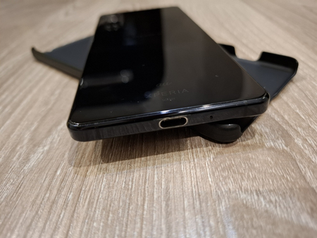 Продаётся Sony Xpreria 1 Mark II 8/128 Black