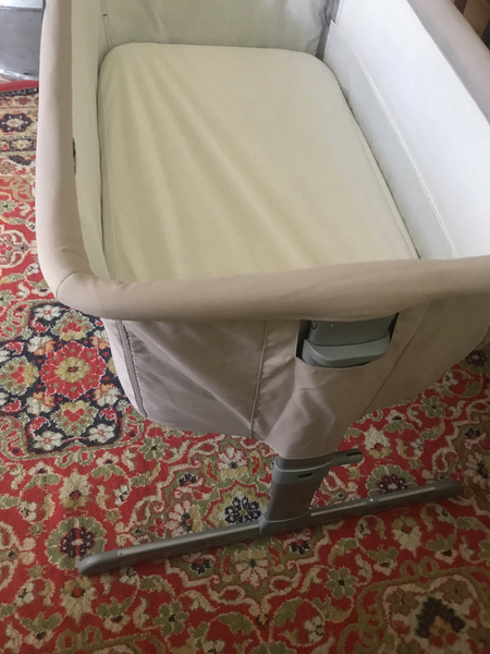 Продается детская кроватка Chicco
