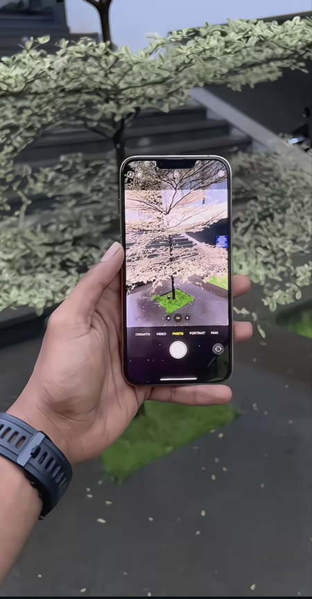 Iphone 13 pro gold