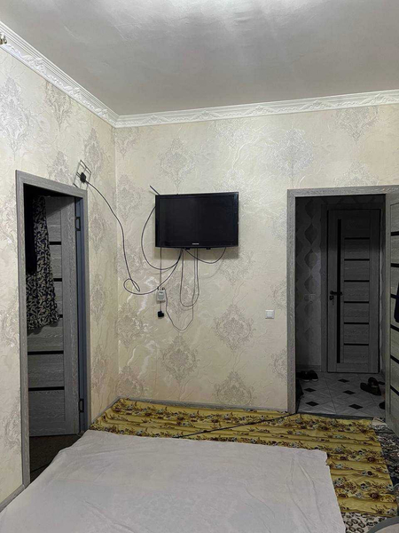 Лисунова 1А, 1/7/9, С ремонтом, 42м2, ориентир Кадышева базар