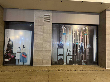 Продается нежилое 180м2 ЖК GARDENS 1 линия