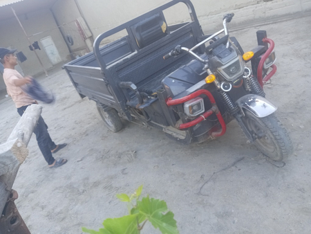 Moto jingello sotiladi