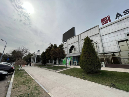 Продается нежилое помещение Здание 1500м2 вдоль дороги - Хадра
